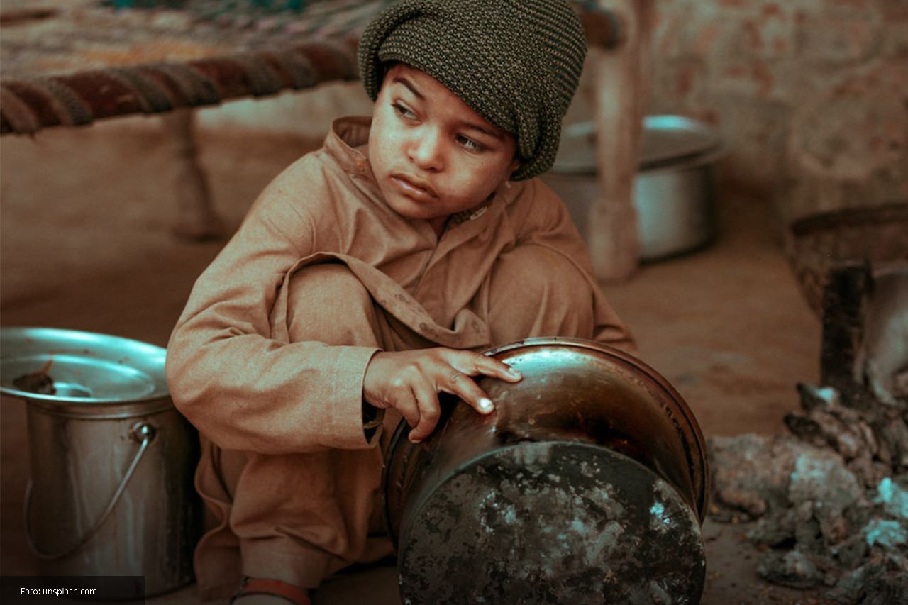 Kisah Rasulullah dan Anak Yatim yang Lusuh