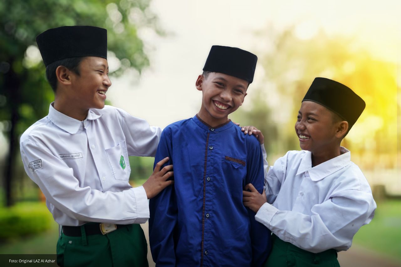 Bagaimana Islam Mengistimewakan Anak Yatim?