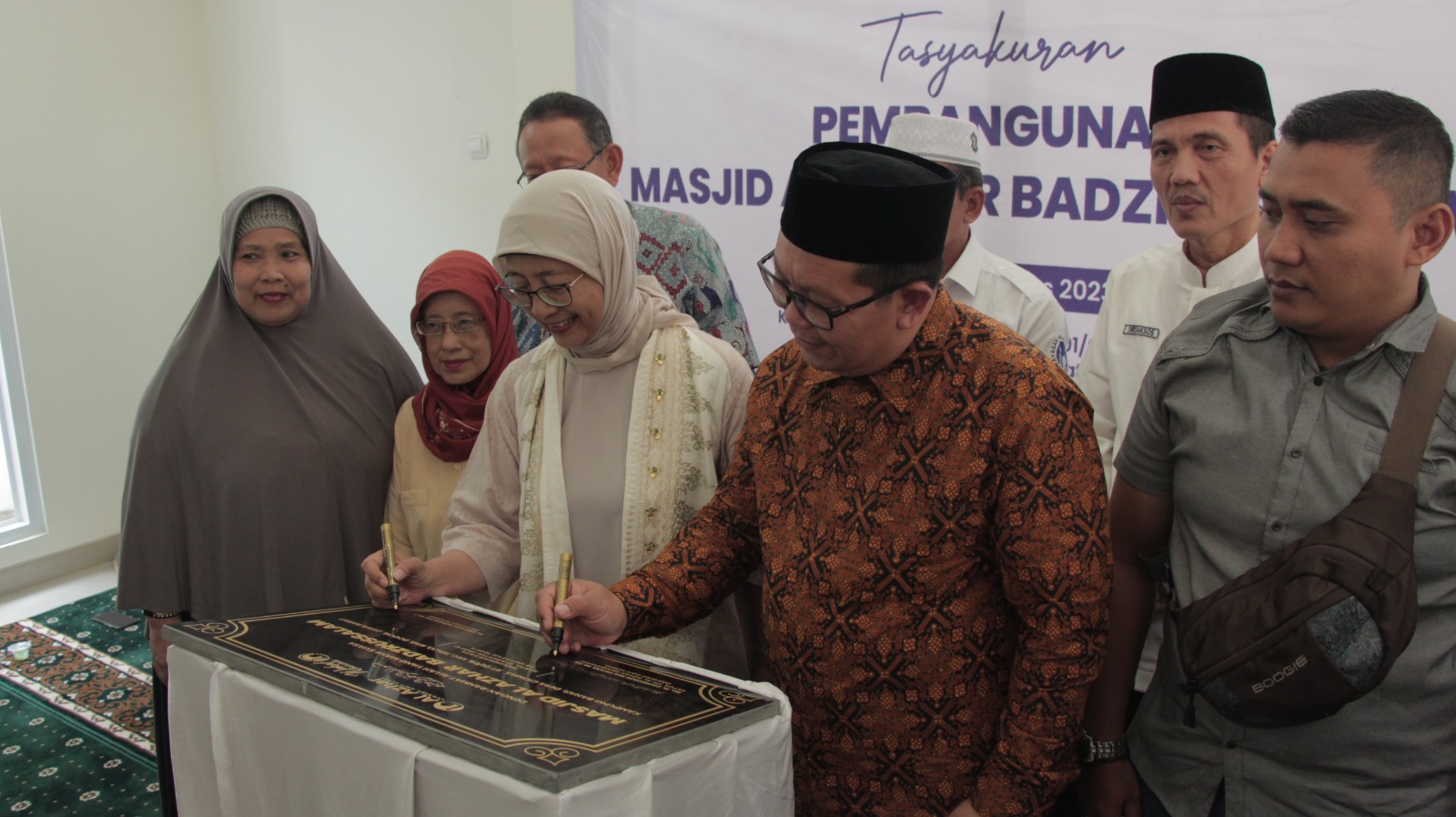 LAZ dan Wakaf Al Azhar Resmikan Masjid di Pedalaman Desa Ciomas Bogor